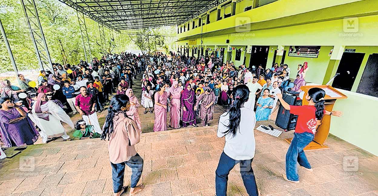ഉത്സവമാക്കി സ്കൂൾ പ്രവേശനം | Mukkam School Entrance Festival ...