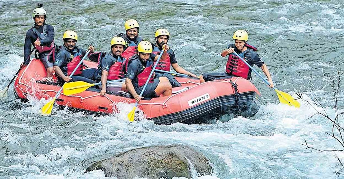 മലബാർ റിവർ ഫെസ്റ്റ്: ആവേശത്തിന് തുടക്കമിട്ട് കലക്ടറുടെ റാഫ്റ്റിങ് ...