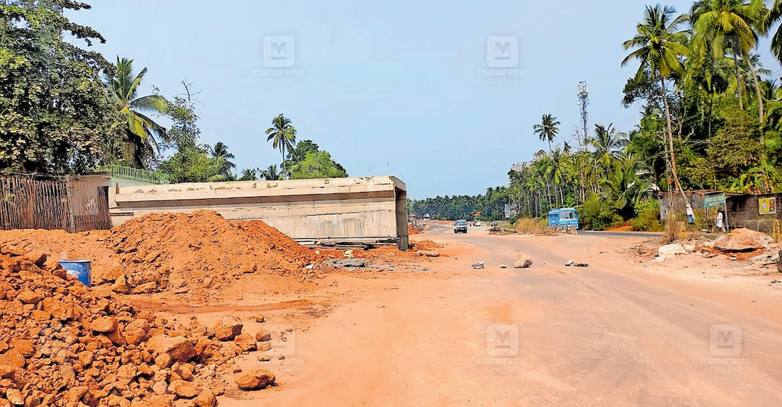 ദേശീയപാത 66: വെങ്ങളം – അഴിയൂർ റീച്ച് പണി എങ്ങുമെത്തിയില്ല; 4 ഭാഗങ്ങളി ...