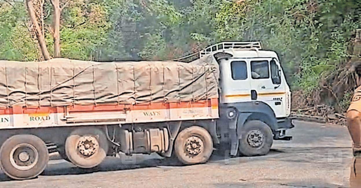 എണ്ണം കൂടിയത് വൻ കെണിയായി; ചുരത്തിൽ കുരുങ്ങി വയനാട് യാത്ര | Wayanad ...