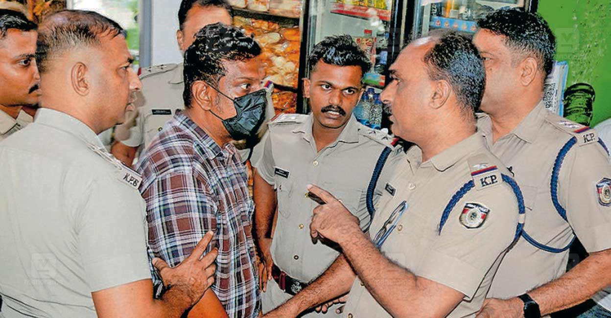 ആത്മഹത്യ ചെയ്യാൻ വിളിച്ചുവരുത്തിയ ശേഷം കൊലപാതകം; വിവാഹത്തിൽനിന്നു ...