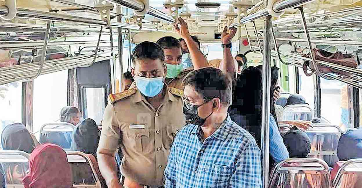 വിദ്യാർഥികളുടെ യാത്രാ പ്രശ്നം; ബസുകളിൽ മോട്ടർ വാഹന വകുപ്പിന്റെ പരിശോധന ...