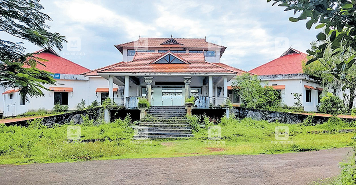 ശാപമോക്ഷമില്ലാതെ മൾട്ടി ഡിസിപ്ലിനറി മ്യൂസിയം കെട്ടിടം