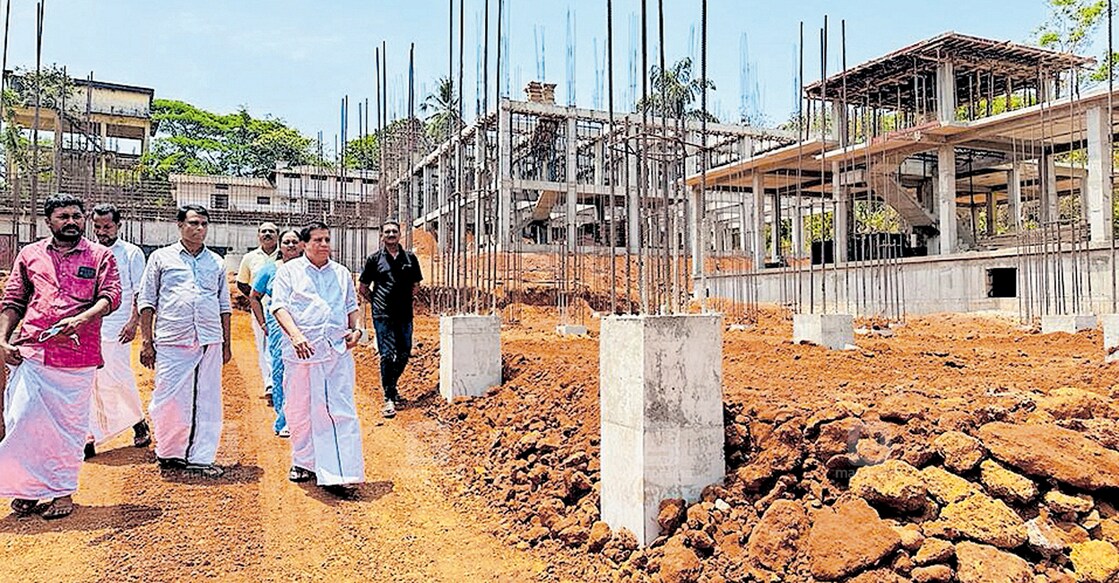 വള്ളിക്കുന്ന് മണ്ഡലം ജലജീവൻ പദ്ധതി; പള്ളിക്കൽ വില്ലേജിൽ ഏപ്രിലി ...