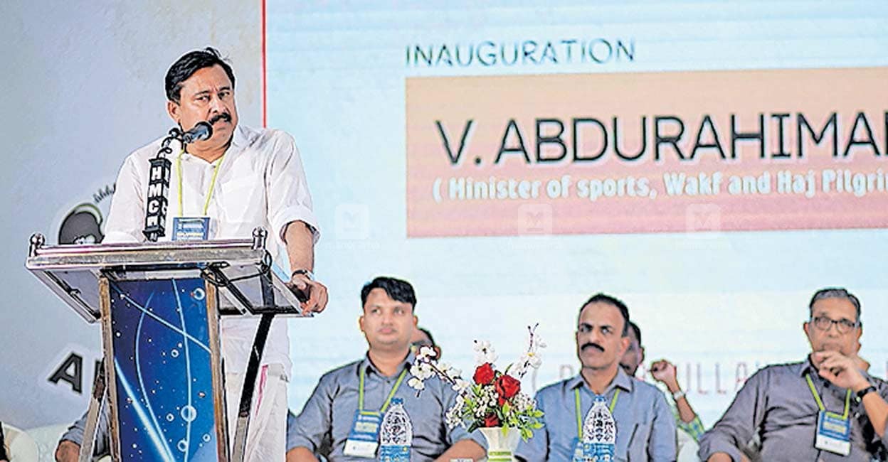 ആയുർവേദത്തിന്റെ ഫലപ്രാപ്തി ലോകത്തിന് കാണിച്ചുകൊടുക്കാൻ സാധിക്കണം: മന്ത്രി