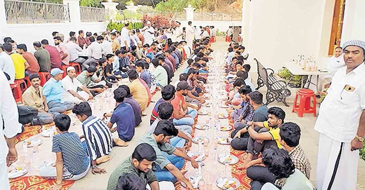 ദിവസവും 350 പേർക്ക് നോമ്പുതുറ ഒരുക്കി ഫാത്തിമ ജുമാ മസ്ജിദ്