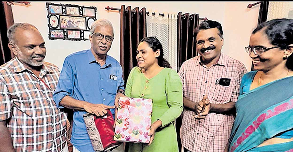 വിൻസി അലോഷ്യസിന് അഭിനന്ദനപ്രവാഹം