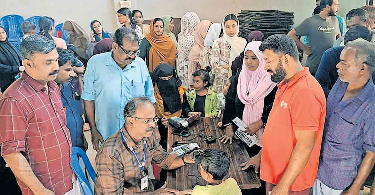 മസ്റ്ററിങ്: അമരമ്പലത്തും എടക്കരയിലും സ്പെഷൽ ക്യാംപ് | ration card ...