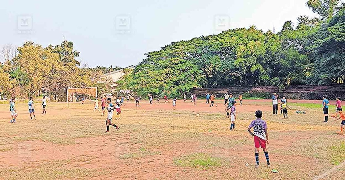 തിരൂർ രാജീവ്ഗാന്ധി സ്റ്റേഡിയം: എല്ലാ തിരഞ്ഞെടുപ്പുകളിലും ചർച്ചാ വിഷയം ...