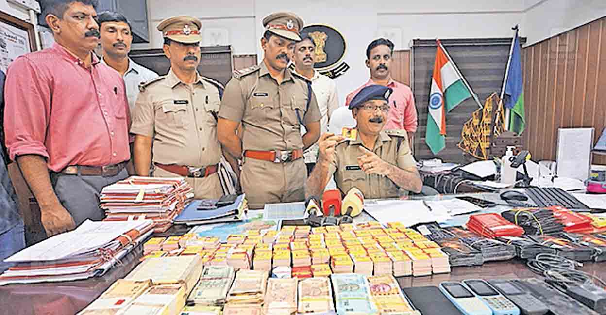 നിങ്ങളുടെ പേരിലെത്ര സിം കാർഡുണ്ട്? സൂക്ഷിച്ചോ..! ആരെയും ...