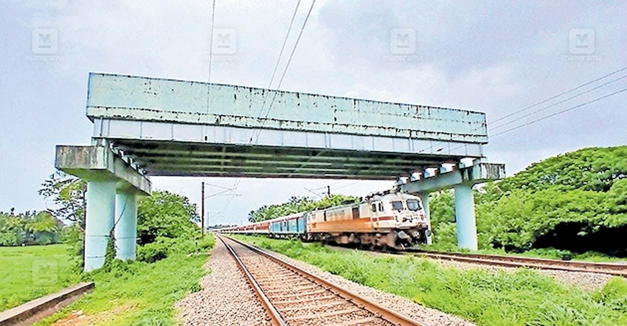 പൊറ്റിലത്തറ പാലം ‘എയറിൽ’ നിന്നിറങ്ങാൻ സമയമായി; 10 വർഷങ്ങൾക്കുശേഷം ...