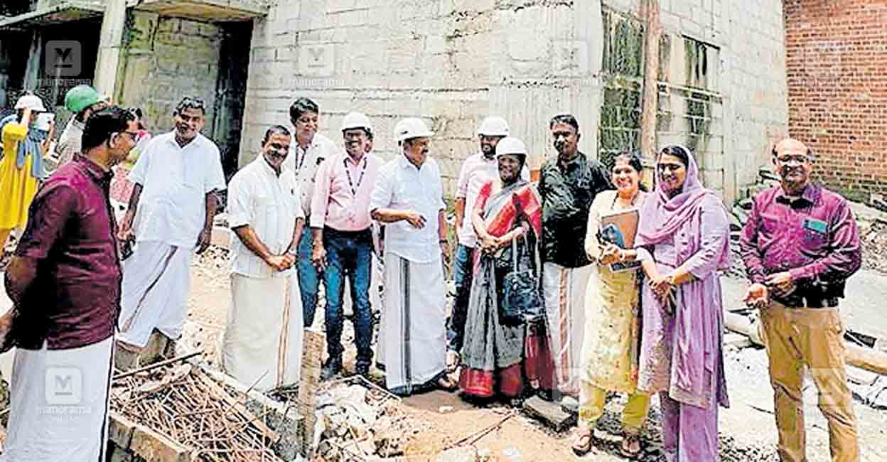കൊണ്ടോട്ടി താലൂക്ക് ആശുപത്രി കെട്ടിടം: നിർമാണ പുരോഗതി വിലയിരുത്തി ...