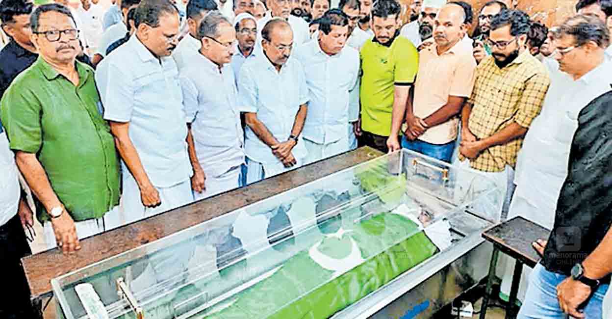 ബക്കർ ചെർന്നൂരിന് കണ്ണീരിൽ കുതിർന്ന യാത്രാമൊഴി | Bakar Chernoor death | MunnIyoor political ...