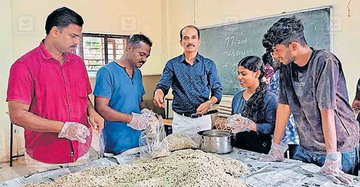 അവിൽ‍ വിപണിയിലിറക്കി വിദ്യാർഥികൾ | Edappal | NSS | NSS unit | Govt ...