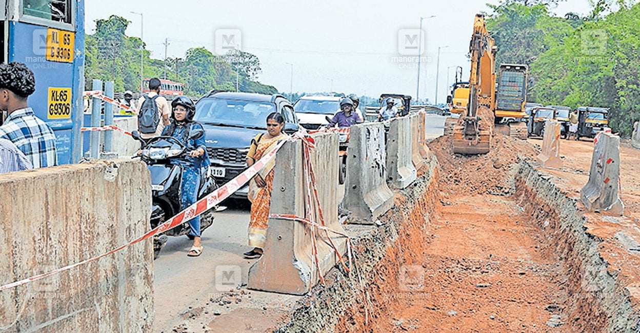 സർവീസ് റോഡരികിൽ ഓട നിർമാണം: വാഹനങ്ങൾ തിരിച്ചുവിടുന്നില്ല; യാത്രക്കാർക്ക് ദുരിതം | Thenhipalam ...