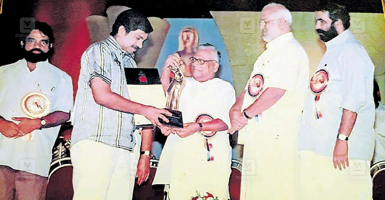 ‘എടോ ഷൗക്കത്ത്, തന്റെ സിനിമ നല്ലതാണെന്നു പലരും പറഞ്ഞു, എനിക്കു കണ്ടാ ...