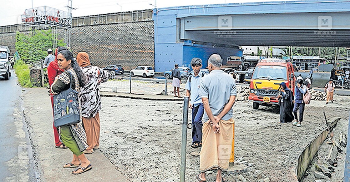 താഴെ ചേളാരി ജംക്‌ഷനിലെ ഗതാഗത തടസ്സം; റോഡ് പണി ആരംഭിച്ചു | Road ...