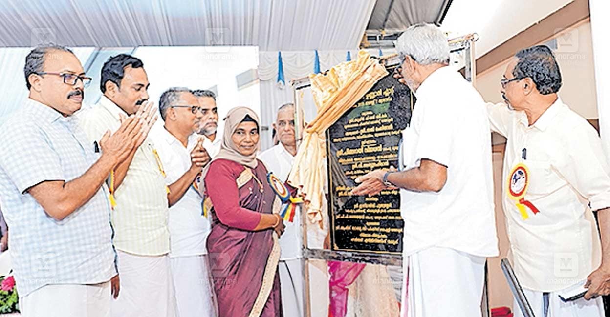 കേന്ദ്ര സർക്കാർ തീരസംരക്ഷണ പാക്കേജ് പരിഗണിച്ചില്ല: മുഖ്യമന്ത്രി ...