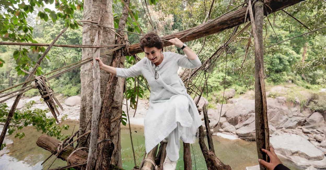 കാടും പാറയും കയറി ചോലനായ്ക്കരുടെ പ്രശ്നങ്ങളറിഞ്ഞ് പ്രിയങ്ക ഗാന്ധി എംപി – ചിത്രങ്ങൾ | Priyanka ...