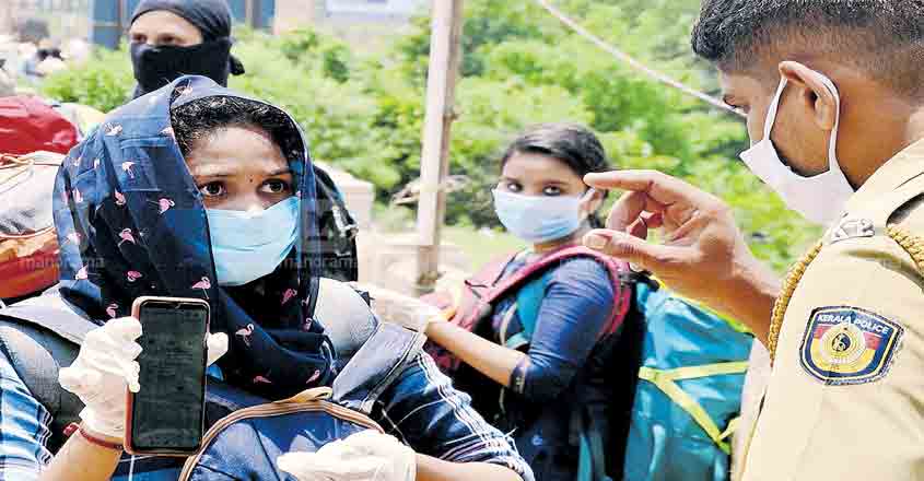 സ്വന്തം വാഹനമില്ല, പണവുമില്ല; മടക്കം ആശങ്കയിൽ