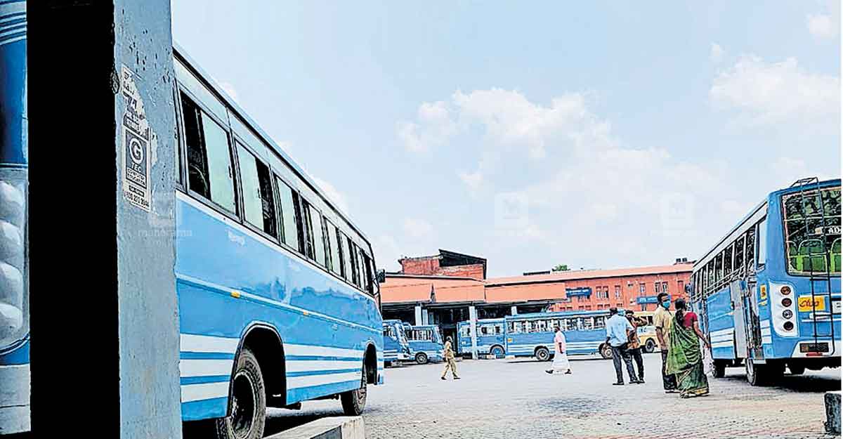 സ്വകാര്യ ബസ് സർവീസും കടുത്ത പ്രതിസന്ധിയിൽ