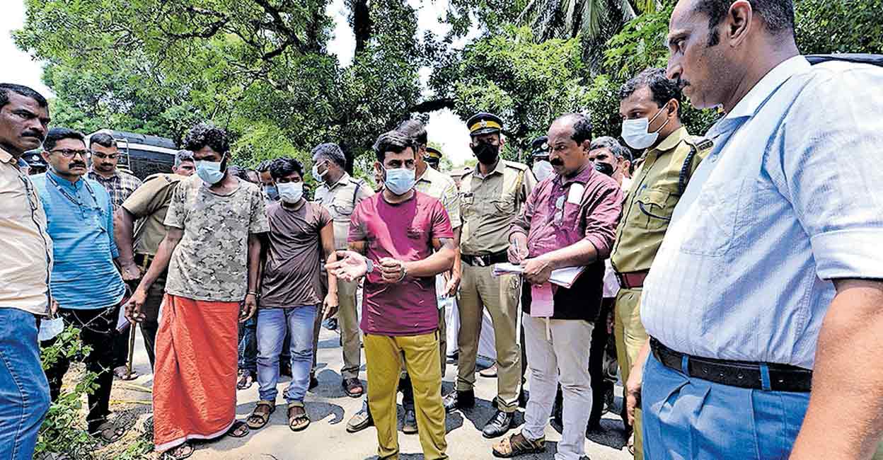 പോപ്പുലർ ഫ്രണ്ട് നേതാവിന്റെ വധം: കൂടുതൽ പേർ കസ്റ്റഡിയിൽ