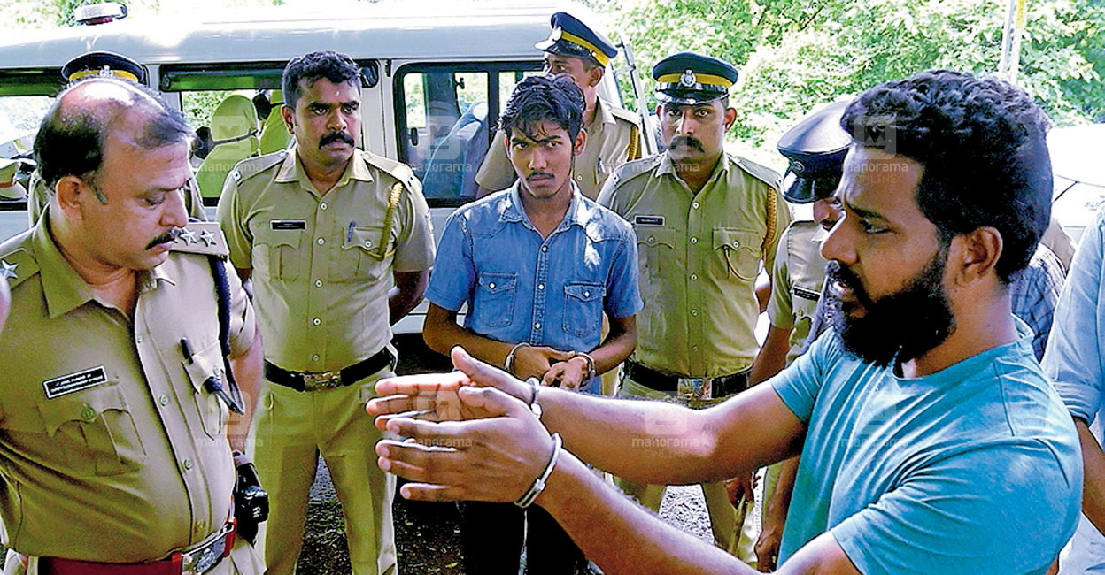 ശ്രീനിവാസൻ വധം: 2 പ്രതികളെ വിവിധ സ്ഥലങ്ങളിൽ എത്തിച്ച് തെളിവെടുത്തു