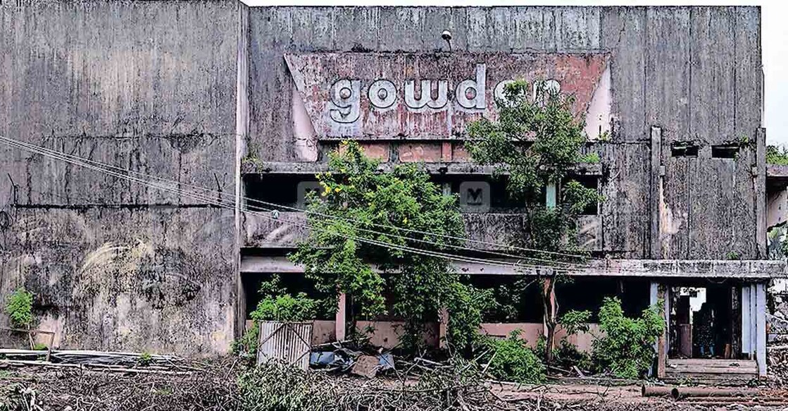 ‘ഗൗഡർ’ ഇനി ഓർമകളുടെ വെള്ളിത്തിരയിൽ; പൊളിച്ചുനീക്കുന്നത് ജില്ലയിലെ ആദ്യ ...