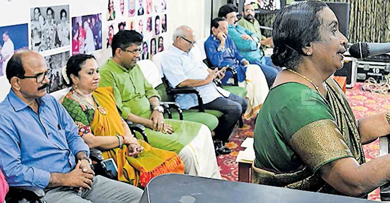 സംഗീതത്തിലാറാടി സൗകുമാര്യം