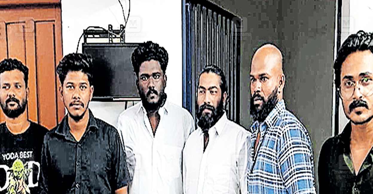 വാഹനങ്ങൾ തകർത്ത കേസ്: 6 പ്രതികൾ അറസ്റ്റിൽ; ആകെ 10 പ്രതികൾ, മറ്റുള്ളവ ...