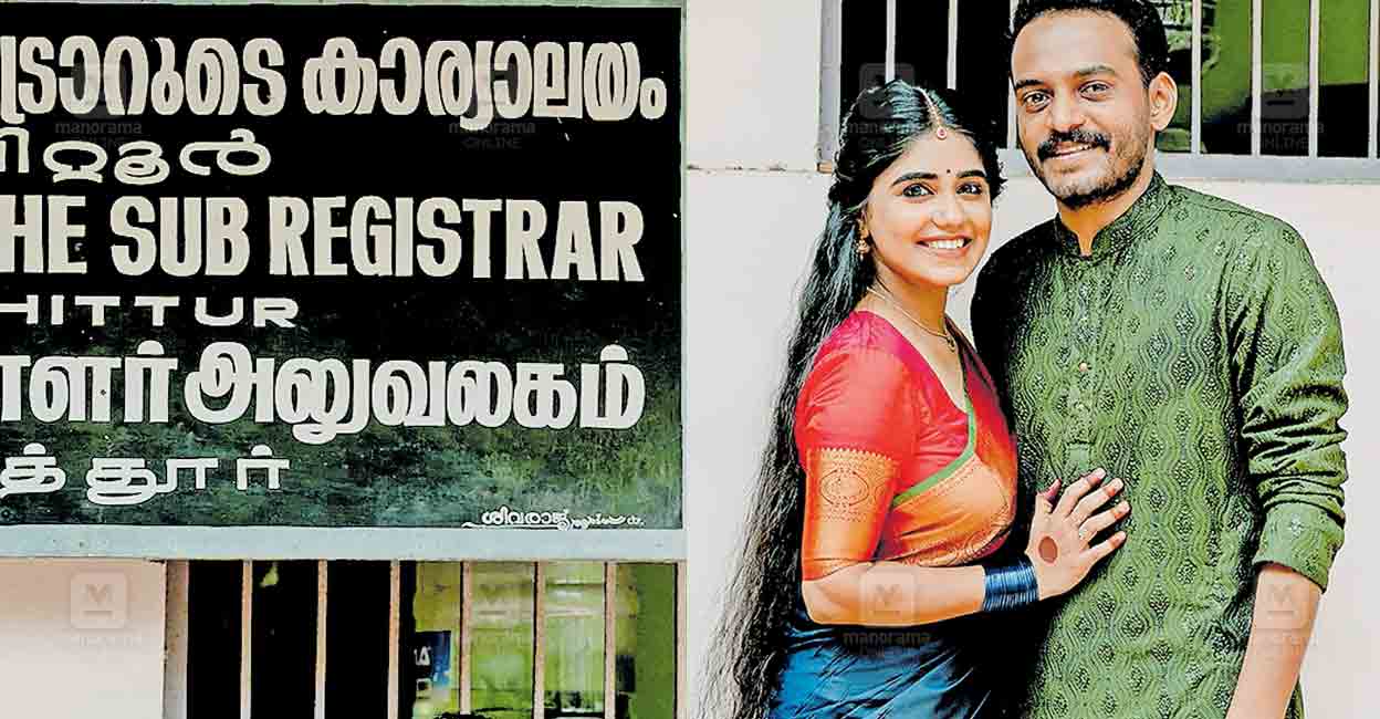 ‘ആജീവനാന്ത സാക്ഷി ഞാൻ തന്നെ’; ‘ആചാരങ്ങളില്ലാതെ, ഒരുതരി പൊന്നണിയാതെ അവൾ ദേവവധുവായി’ | devadath ...