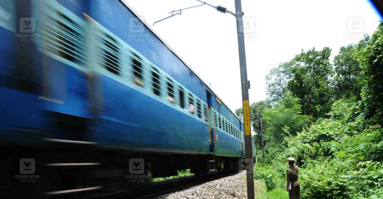 കന്റോൺമെന്റ്– വൈറ്റ്ഫീൽഡ് പാത ഇരട്ടിപ്പിക്കൽ; ബെംഗളൂരുവിൽ നിന്നുള്ള ...