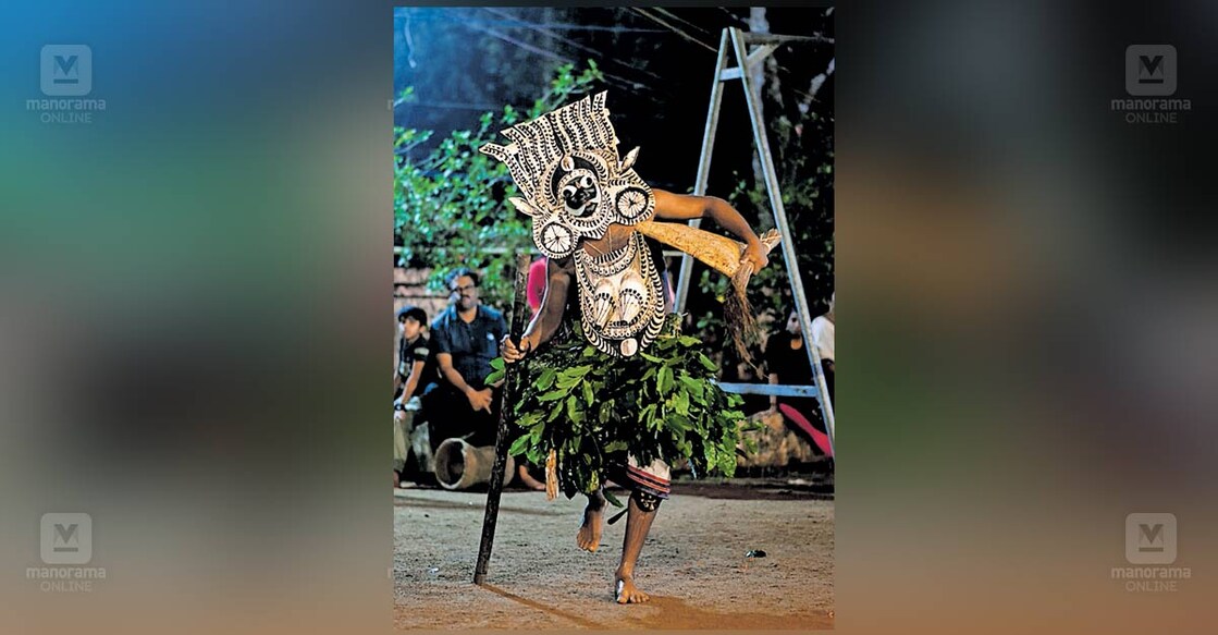 അടവി ദിനം: കദളിമംഗലം ക്ഷേത്രത്തിൽ ഇന്ന് നിണഭൈരവിയെത്തും | Aḍavi ...