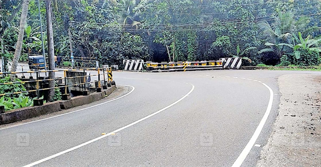 തേരടിപ്പുഴ കൊടുംവളവിൽ സ്പീഡ് ബ്രേക്കറിനു ശുപാർശ | മല്ലപ്പള്ളി അപകടം ...