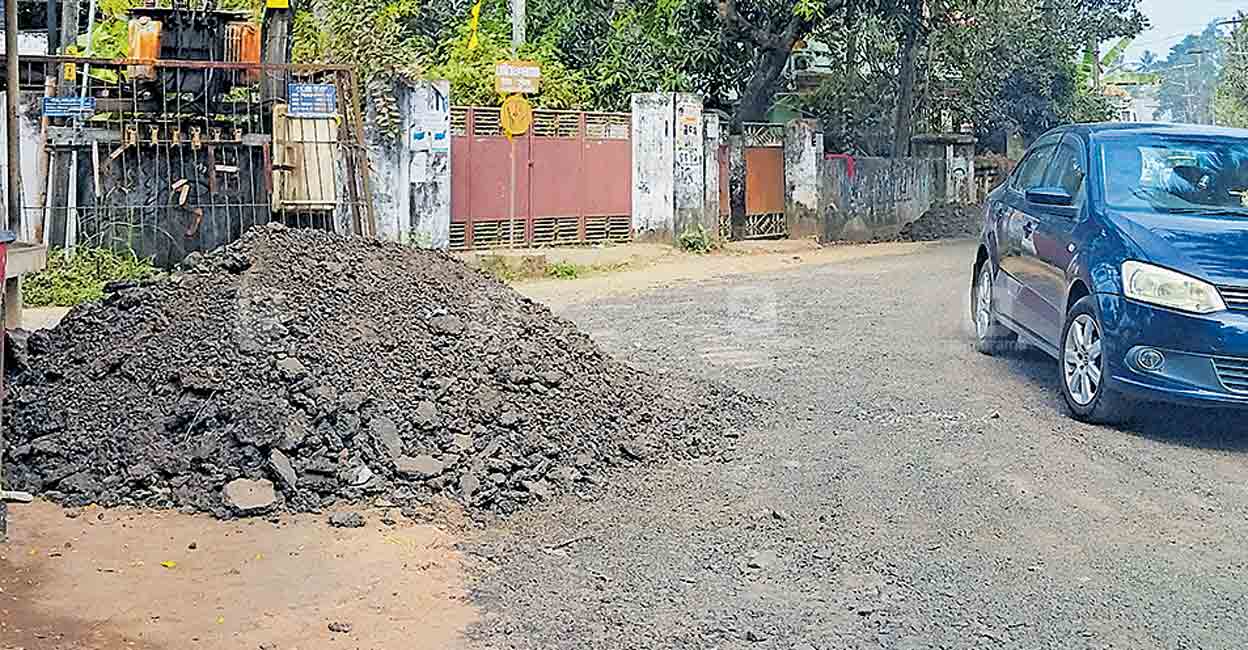 ശാർക്കരക്ഷേത്രം–നായർകരയോഗം –പണ്ടകശാല റോഡ് പുനർനിർമാണം വീണ്ടും ...