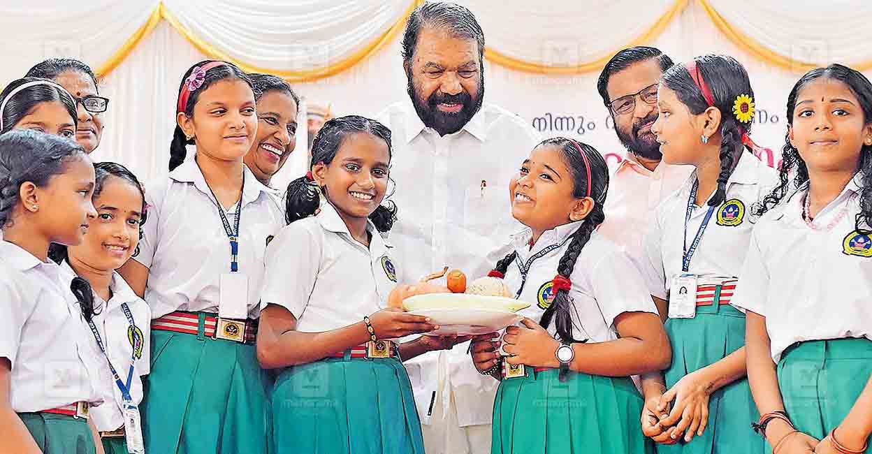 കലോത്സവത്തിന് കൗണ്ട് ഡൗൺ; ഭക്ഷണത്തിനുള്ള വിഭവ സമാഹരണത്തിന് തുടക്കം | Kerala School Kalotsavam ...