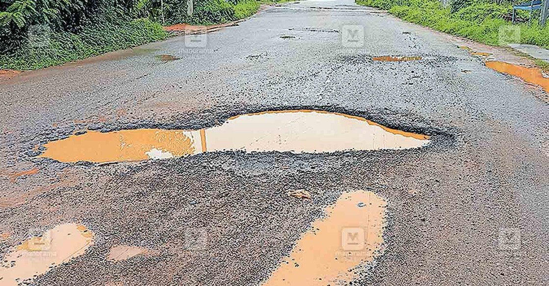 വാമനപുരം - ചിറ്റാർ റോഡ്: നടപടി ഉടനെന്ന് മന്ത്രി റിയാസ്; ഉന്നതതല യോഗം ...