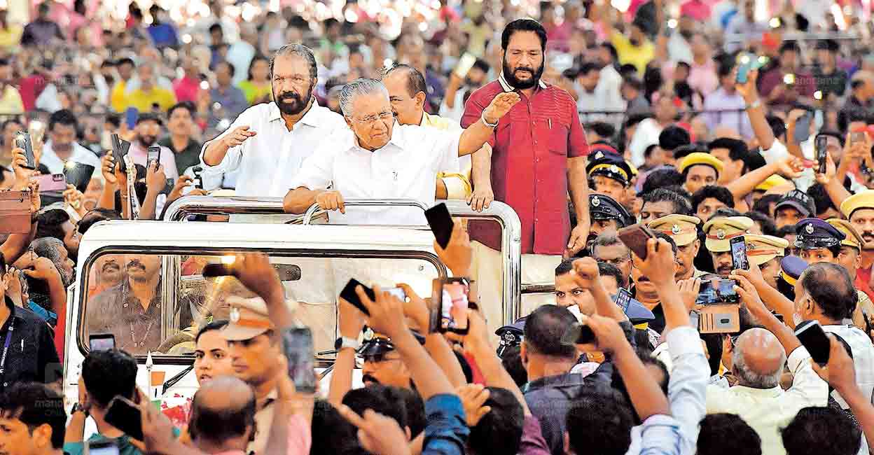 ദേശീയപാതയാകെ പൊളിഞ്ഞുപോകുമെന്ന് കരുതരുത്: മുഖ്യമന്ത്രി | Kerala | LDF ...