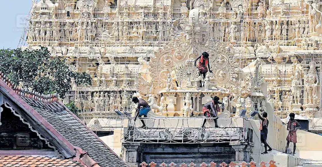 ശ്രീപത്മനാഭ സ്വാമി ക്ഷേത്രത്തിലെ ലക്ഷദീപം: 14ന് തിരുവനന്തപുരം നഗരത്തി ...