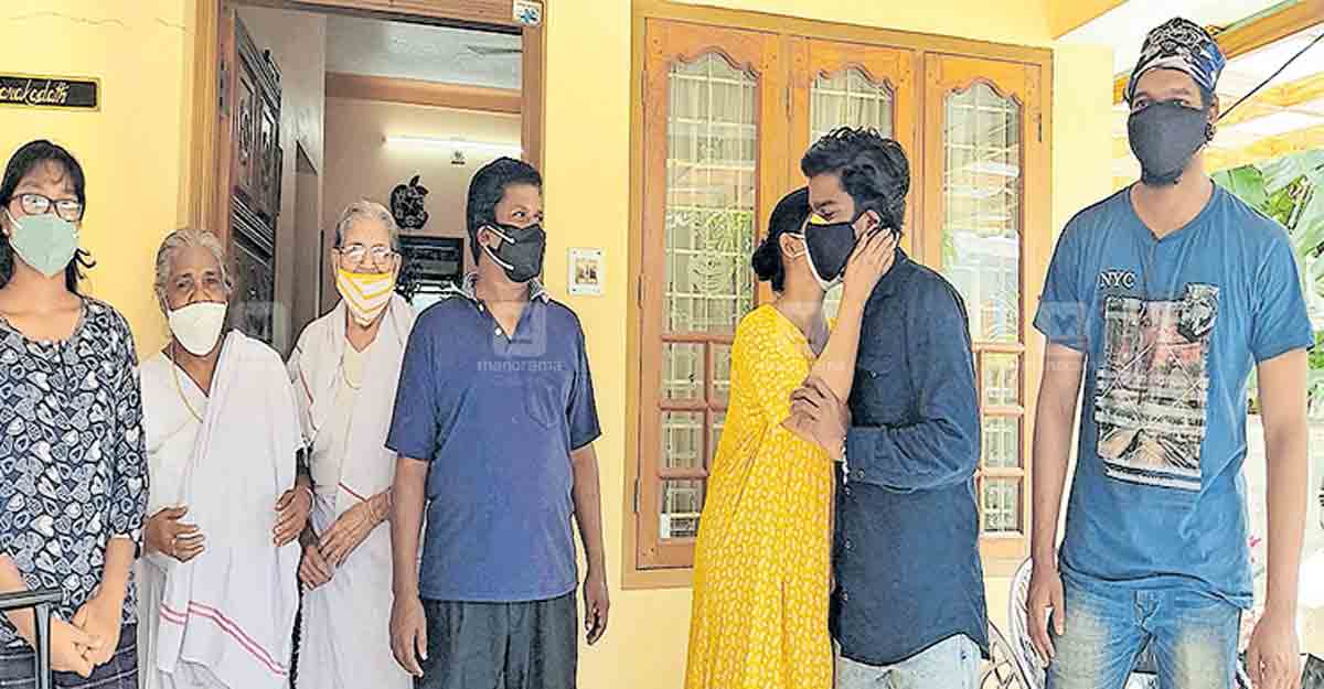 'ദൈവത്തെ മാത്രം വിളിച്ച നിമിഷങ്ങൾ'; ആൽവിനും സാംസണും സുരക്ഷിതരായി നാട്ടി ...