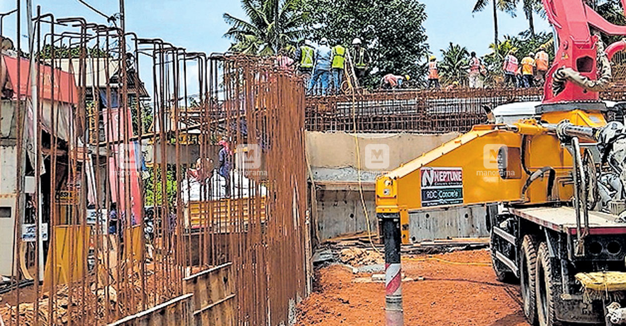 ഇത്തരമൊരു പാലം സംസ്ഥാനത്ത് ആദ്യം; റെഡിമെയ്ഡ് രീതിയിൽ ലോഹത്തൂണുകളും ഗ ...