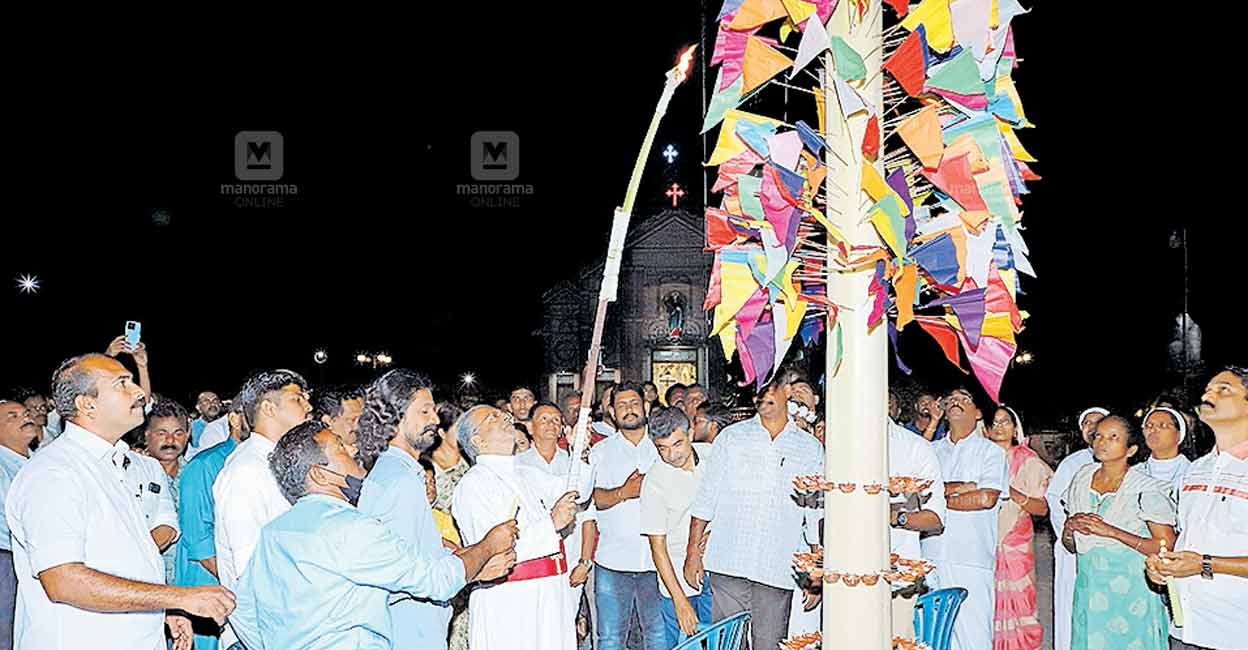 ദനഹ തിരുനാളിന് പിണ്ടിയിൽ തിരി തെളിഞ്ഞു; മതസൗഹാർദ സമ്മേളനം നടത്തി
