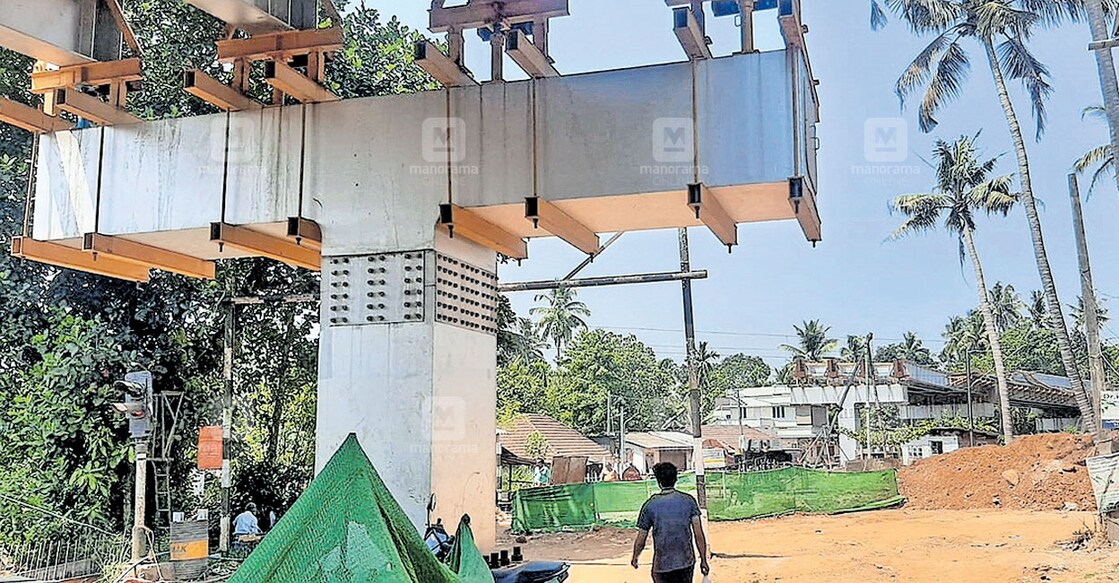 ചിറങ്ങര റെയിൽവേ മേൽപാലം: നിർമാണം മുടങ്ങിയിട്ട് 3 മാസം