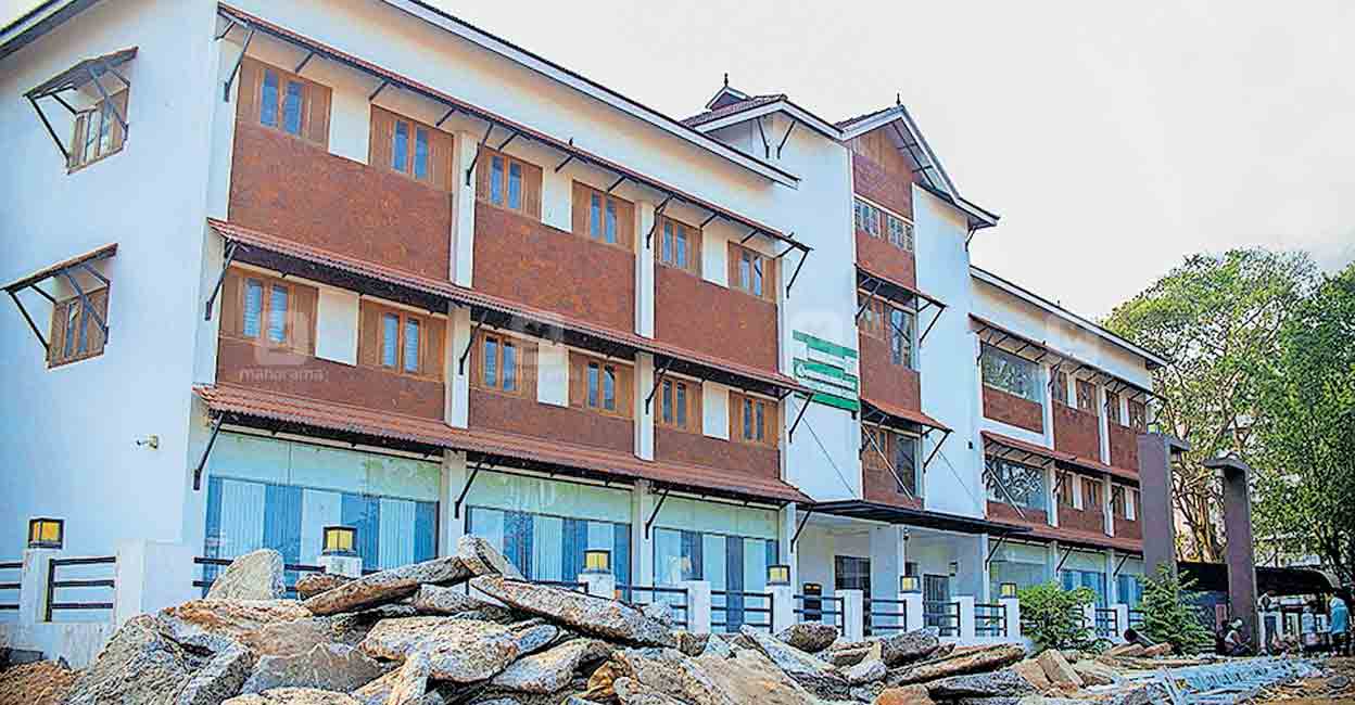 ഗുരുവായൂരിൽ ഫെസിലിറ്റേഷൻ സെന്റർ ഇനിയും തുറന്നില്ല | Guruvayur Temple ...