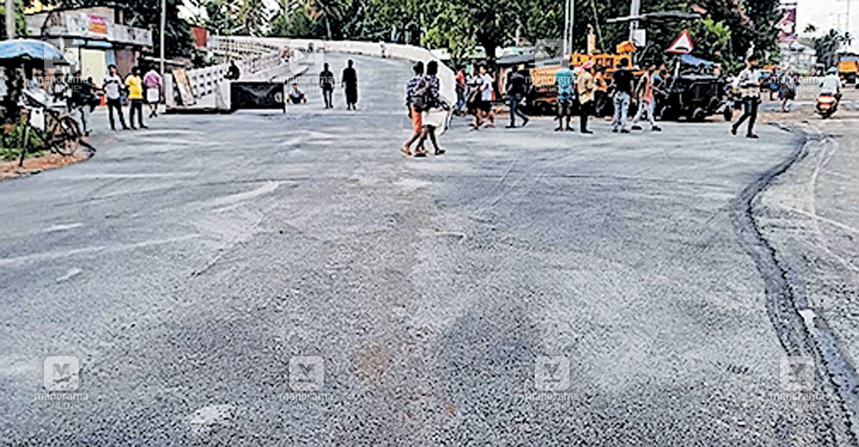 ചിറങ്ങര റെയിൽവേ മേൽപാലം ടാറിങ് നടത്തി; ഗതാഗതത്തിന് തുറക്കുന്നതു വൈകും ...