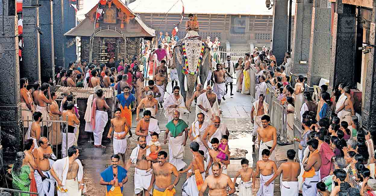 ഗുരുവായൂർ ഉത്സവം: നിത്യവുമുണ്ട് ആനയോട്ടം | Guruvayur Temple | Guruvayur ...