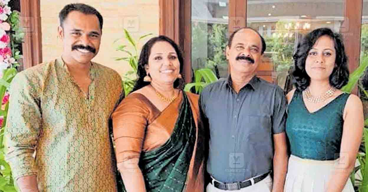 സിവിൽ സർവീസിലെ തൃശൂർ കേഡർ; 165-ാം റാങ്കുമായി അലക്സ് ലക്ഷ്യത്തിലേക്ക് ...