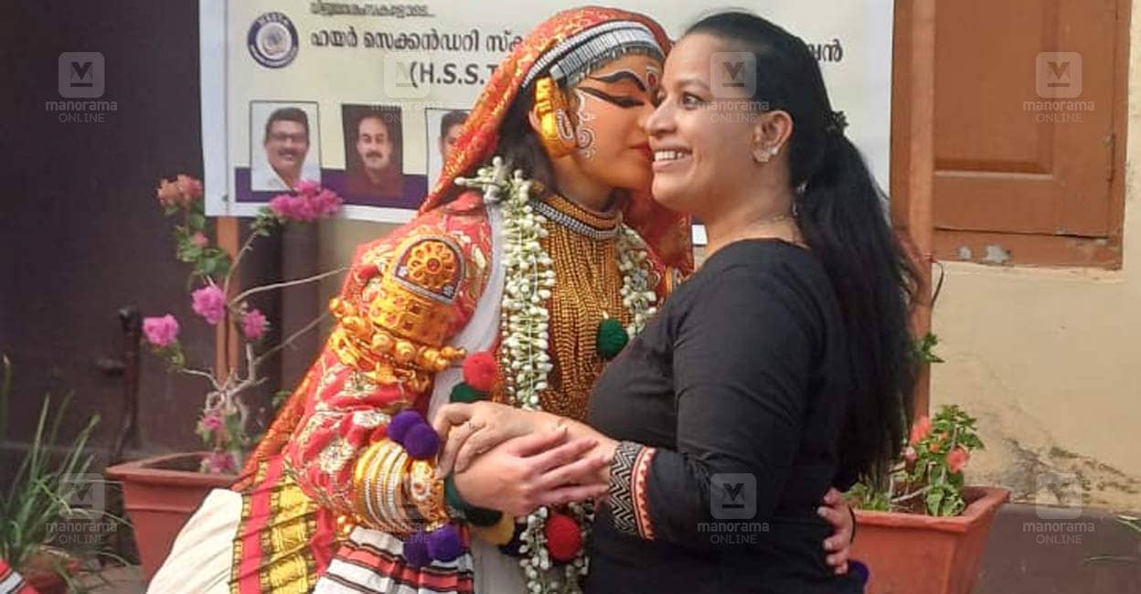 അവന്തികയ്ക്ക് വേണ്ടി ആശുപത്രിക്കിടക്കയിൽ നിന്ന് എത്തി; ബകവധം കഥകളി പൂ ...