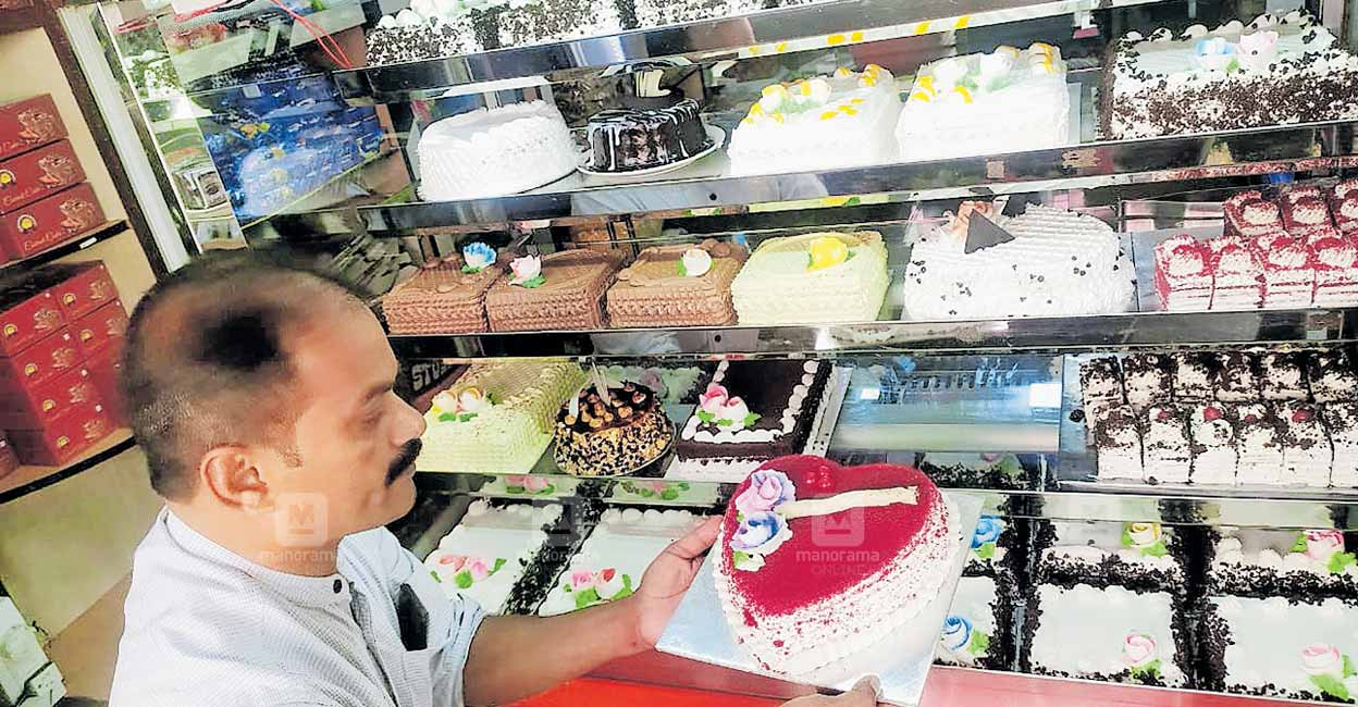കേക്ക് തന്നെ ക്രിസ്മസ് താരം; വിപണിയിൽ രുചിയേറി