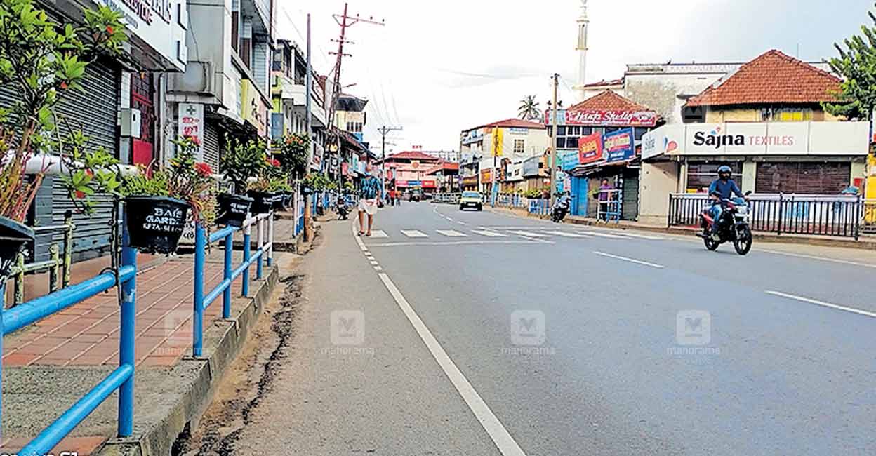 ബഫർ സോൺ; പ്രതിഷേധമായി ഹർ‌ത്താൽ: ചിത്രങ്ങൾ
